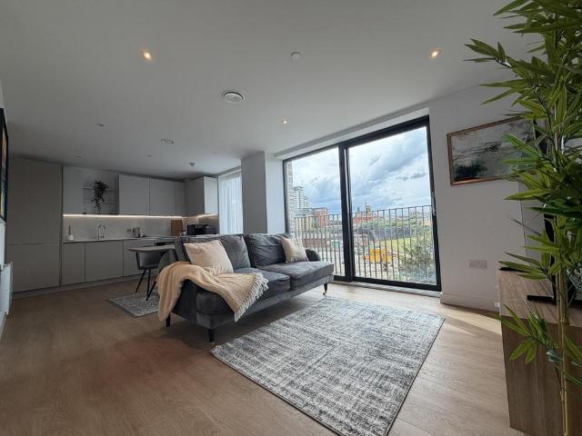 190 Dantzic Street, Manchester 2 bed apartment to rent £1,600 pcm £369 pw
