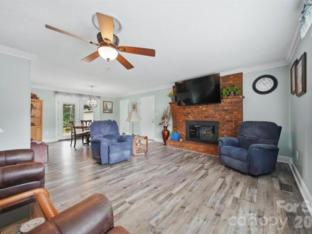 190 Dixie Trail Drive