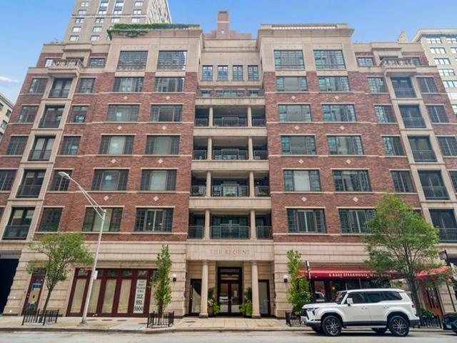 190 E Walton St Unit 302, Chicago, IL 60611