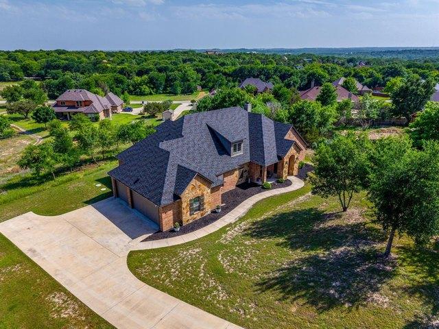 190 Ethan Dr, Hudson Oaks, TX 76087