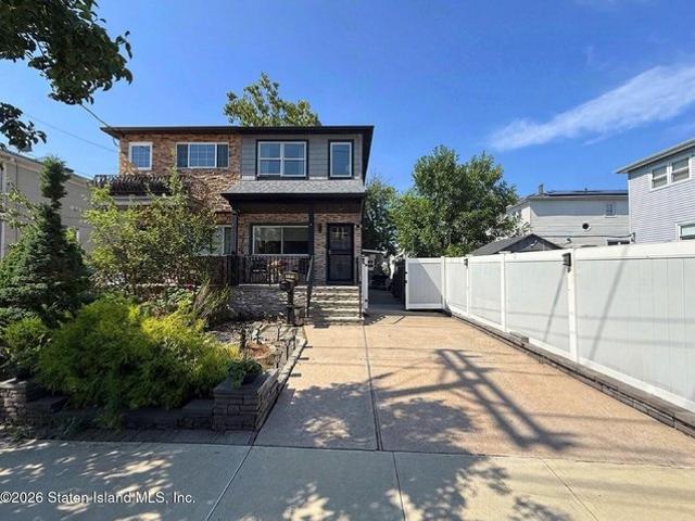 190 Fieldway Ave, Staten Island, NY 10308
