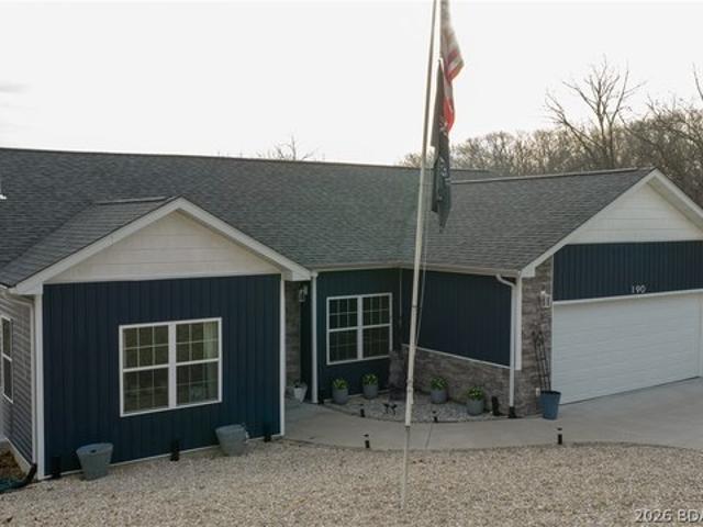 190 Flynn Rd, Lake Ozark, MO 65049