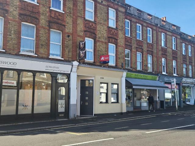 190 High Street, Egham TW20, 1 bed flat to rent, £1,300 pcm | PrimeLocation