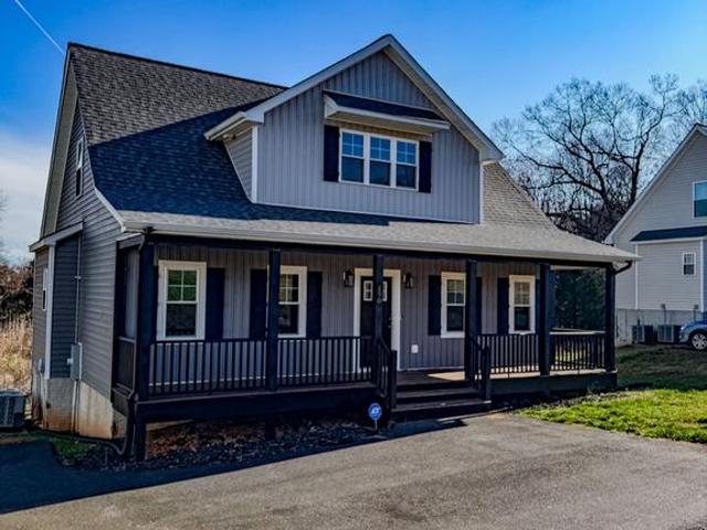190 James Dr