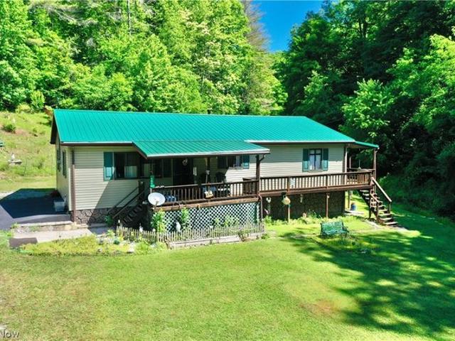 190 Lazy Run Rd, Millstone, WV 25261