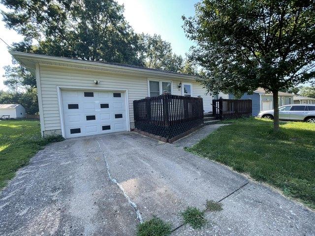 190 Lincoln Ave, Marshall, MO 65340