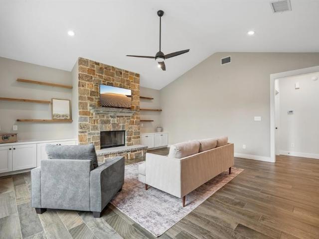 190 Magnolia Meadow