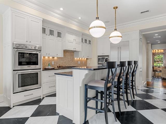 190 Marlborough St, Unit C, Boston, MA 02116 | MLS #73453 | Compass