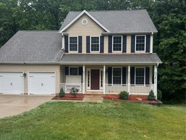 190 Meadow Glen Dr, Troutman, NC 28166