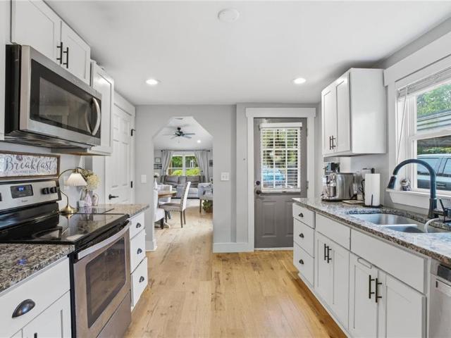 190 N Highland Avenue