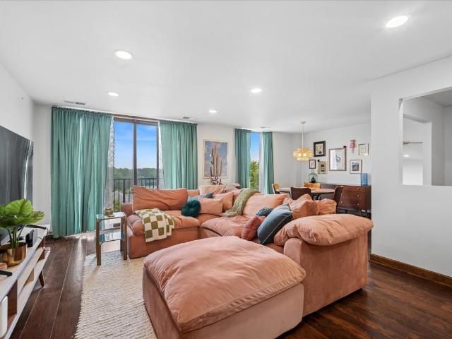 190 S Wood Dale Road # 710