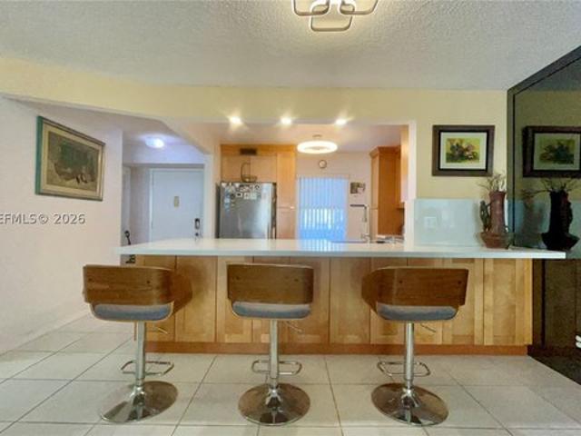 190 SE 5th Ave Apt 104, Dania Beach, FL 33004