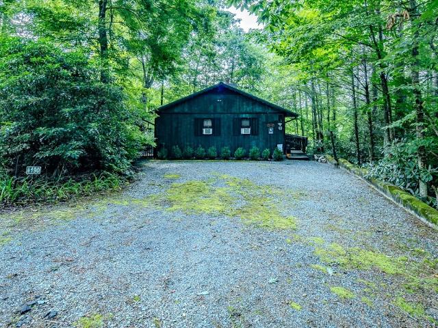 190 Spruce Pine Road