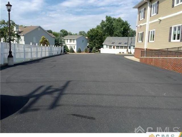 190 Pulaski Avenue D