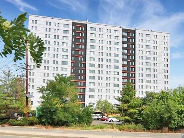 190 River Rd #1420, Edgewater, NJ 07020