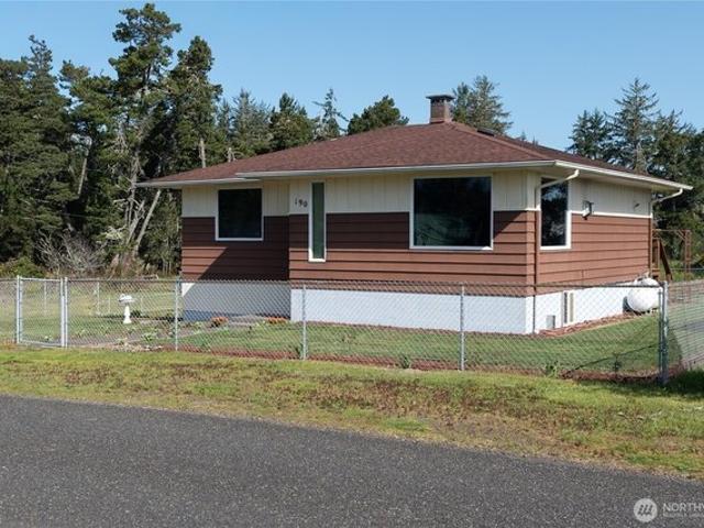 190 W Veterans Ave, Westport, WA 98595
