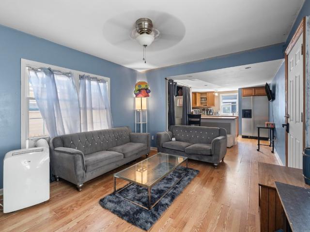 190 West 24Th St