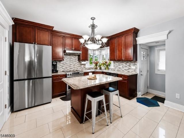 190 Totowa Rd