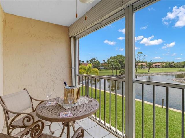 190 Turtle Lake Ct, Unit 6, Naples, FL 34105 | MLS #225074