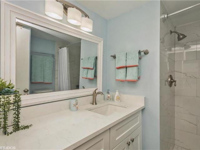190 Turtle Lake Ct, Unit 311, Naples, FL 34105 | MLS #226003