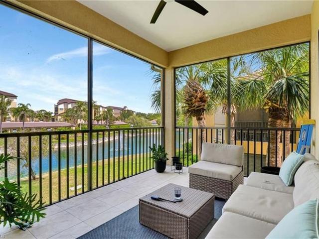190 Vintage Cir Apt 202, Naples, FL 34119
