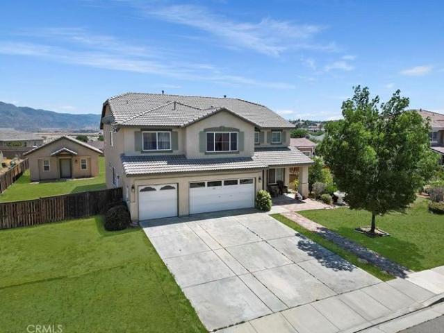 19143 Mono Dr, Hesperia, CA 92345