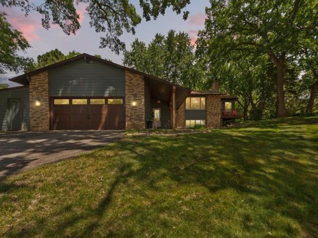 19143 Orchard Trl, Lakeville, MN 55044