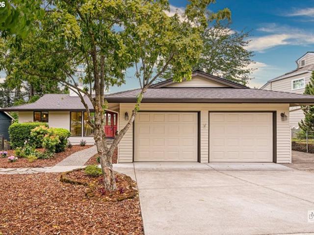 19142 Suncrest Dr, West Linn, OR 97068