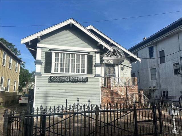 1914 Broadway St, New Orleans, LA 70118 | MLS #2550 | Compass