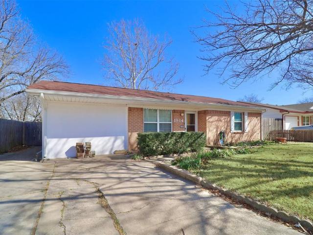 1914 Del Oak Dr, Mesquite, TX 75149 | MLS #21181 | Compass
