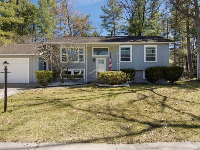 1914 E Front St, Traverse City, MI 49686