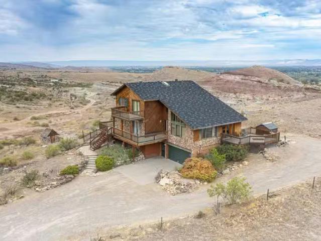 1914 FAWN LN, GRAND JUNCTION, CO 81507 Single Family Residence.