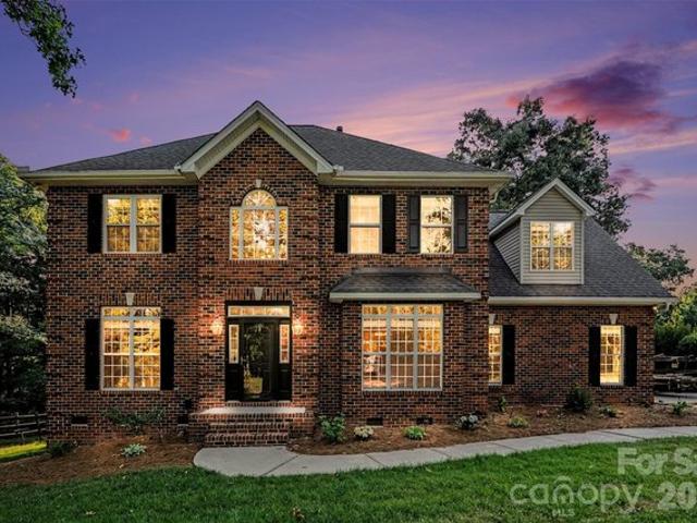 1914 Grigg Ln, Waxhaw, NC 28173