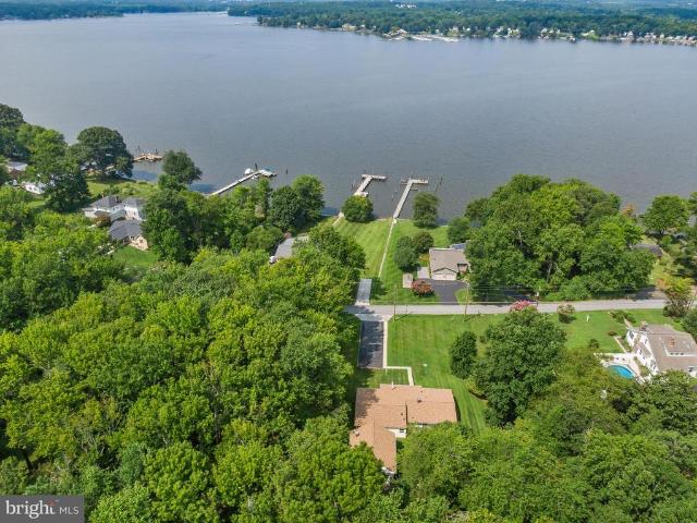 1914 Park Beach Drive