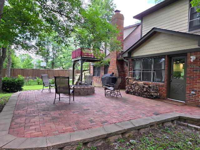 1914 S Hunters Ridge Lane