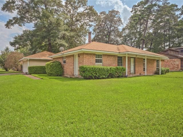 1914 Woodway Dr, Woodbranch, TX 77357 | MLS #31651 | Compass