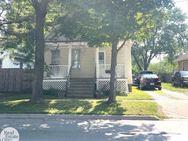1914 16th St, Port Huron, MI 48060
