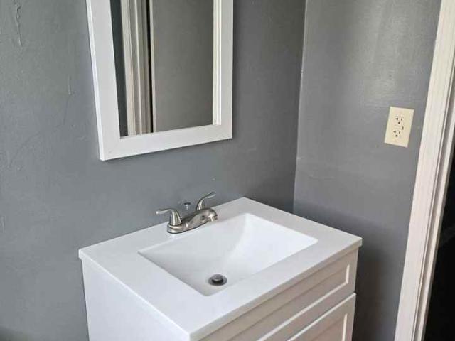 1914 48th Street E 2 Bedroom Apartment for Rent at 1914 48th St E, Tuscaloosa, AL 35405