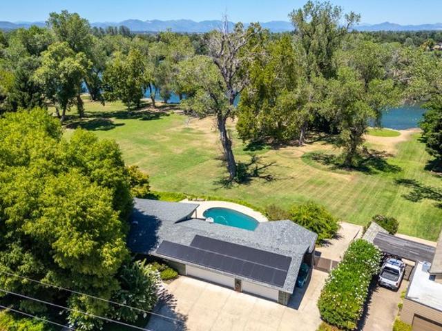 19150 River Crest Dr, Anderson, CA 96007
