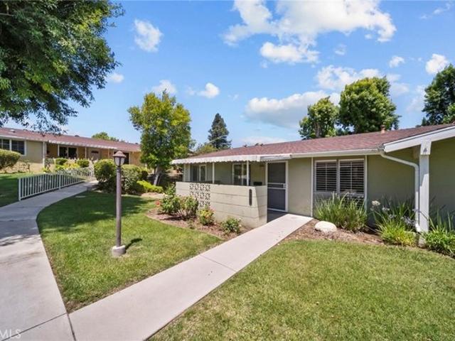 19157 Avenue of the Oaks Unit A, Newhall, CA 91321