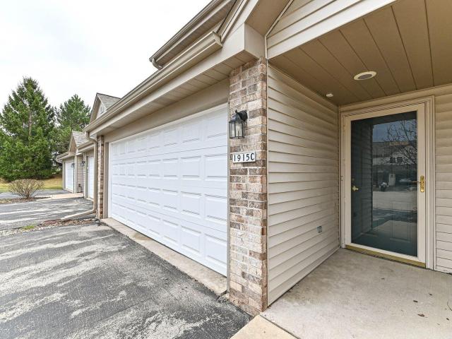 1915 Mallard Pointe Cir, Unit C, Waukesha, WI 53189 | MLS #1957 | Compass