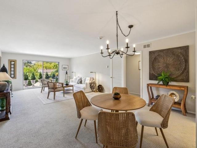 1915 Mount Vernon Ct Apt 14, Mountain View, CA 94040