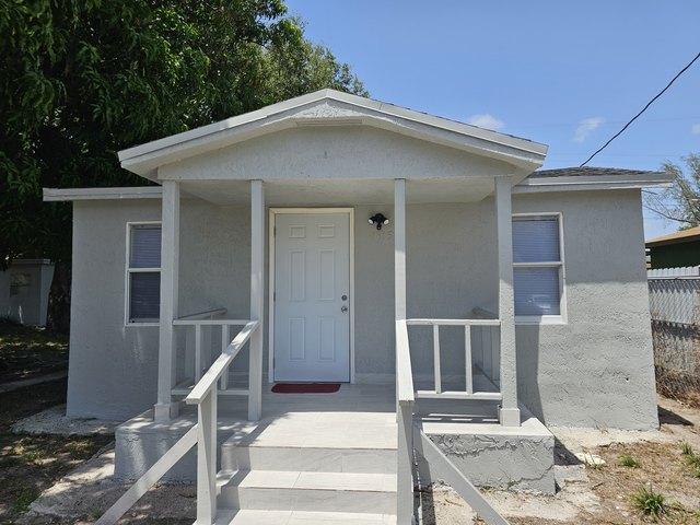 1915 NW 82nd St, Miami, FL 33147