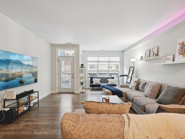 1915 N Water St Apt 209, Milwaukee, WI 53202
