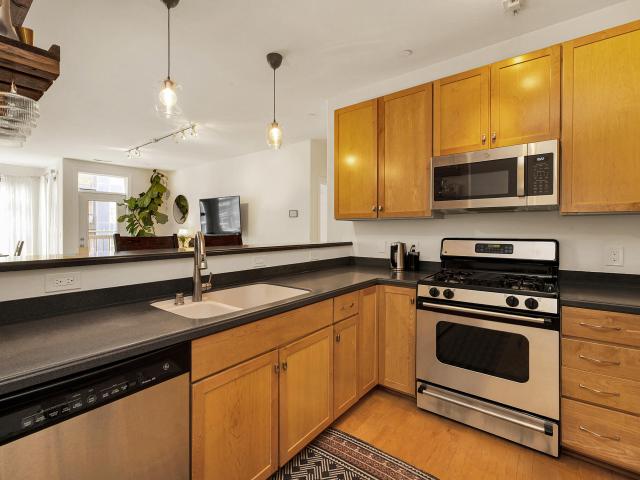 1915 N Water St, Unit 400