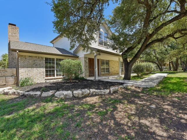 1915 Oak Forest Dr