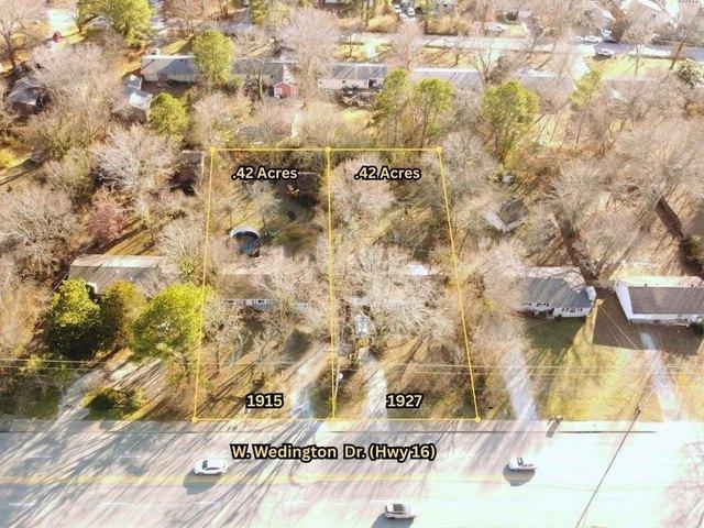 1915 and 1927 W Wedington Dr, Fayetteville, AR 72701