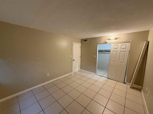 1915 BA 2 Bedroom Apartment for Rent at 1915 Braman Ave, Fort Myers, FL 33901 Sunset Park