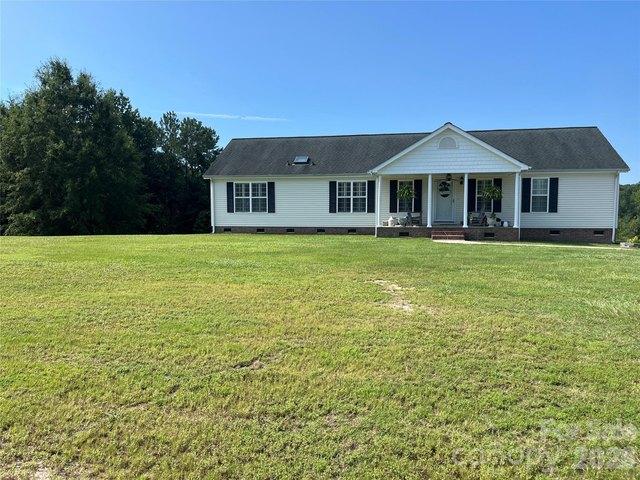 1915 Beach Ln, Heath Springs, SC 29058