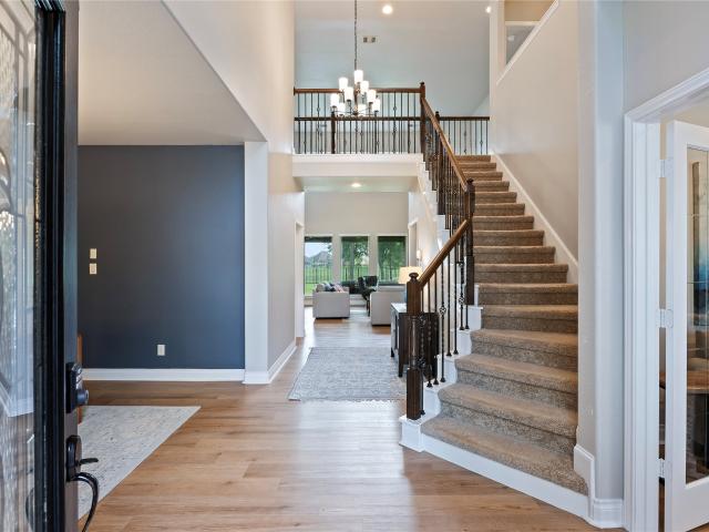 1915 Cayman Bend Lane